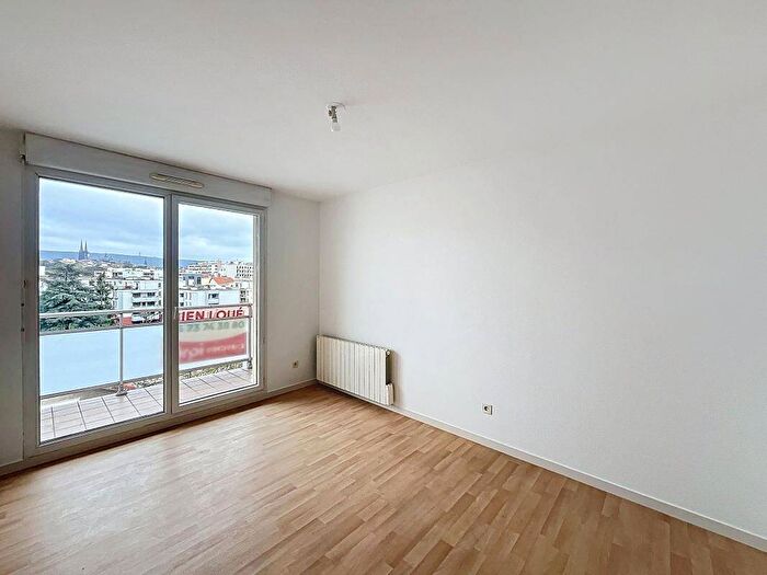 Appartement à louer - A Duclos, Clermont-Ferrand - 2 pièces - 1 chambre