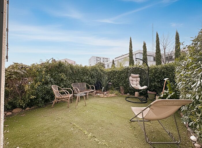 Appartement à vendre - Fréjus, Centre-ville - 2 pièces - 1 chambre