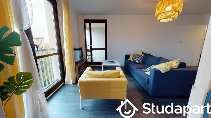 Appartement à louer - Papus, Toulouse - 1 pièce - 3 chambres