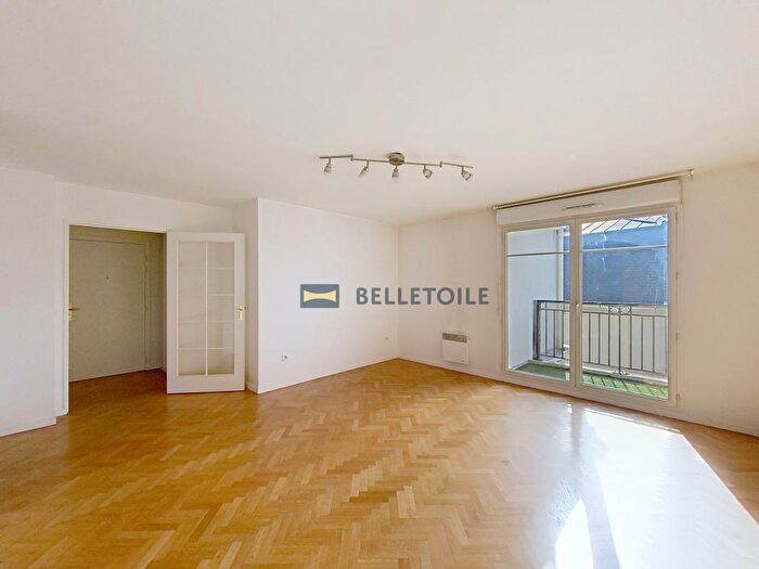 Appartement à louer - Maisons-Alfort, Alfort - 3 pièces - 2 chambres