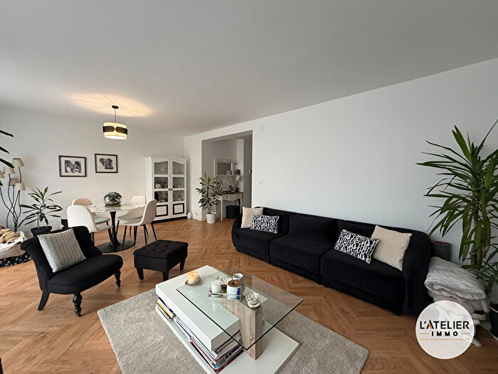 Appartement à vendre - Reims, Centre-ville - 5 pièces - 3 chambres