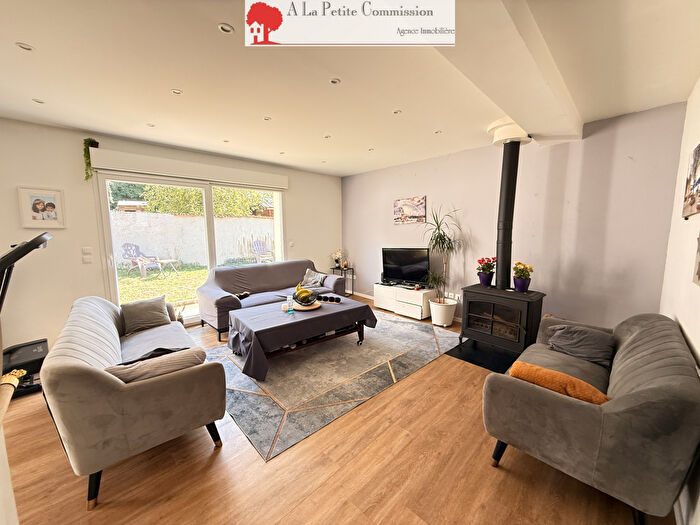 Maison à vendre - Luisant - 7 pièces - 5 chambres