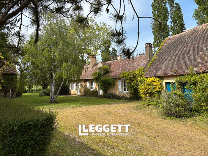Maison 7 pièces à Saint-Cosme-en-Vairais, à vendre