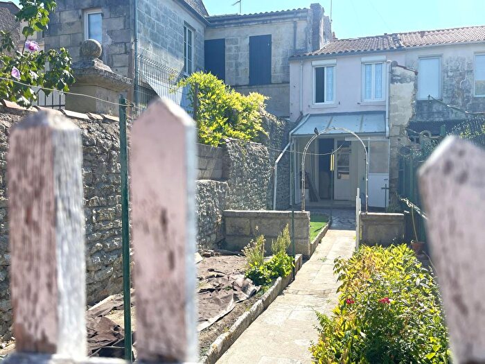 Maison 3 pièces à vendre à Rochefort, Centre-ville