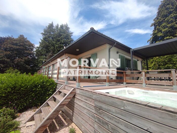 Moux-en-Morvan : Maison 6 pièces à vendre