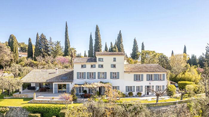Maison 9 pièces à vendre à Grasse, Saint-Antoine, Aspres, Plascassier