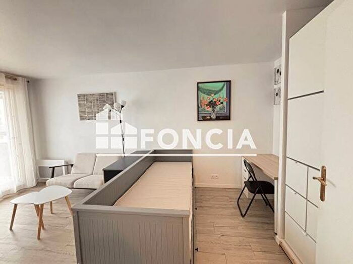 Appartement à louer - Bord de Seine-Closeaux, Rueil-Malmaison - 1 pièce