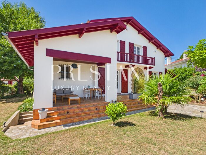 Anglet, Centre-ville, Saint-Jean - Maison 8 pièces à vendre