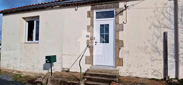 Maisons à vendre et appartements à louer - 1