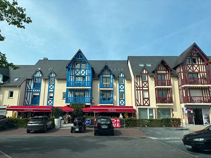 Appartement à vendre - Saint-Arnoult - 3 pièces - 2 chambres