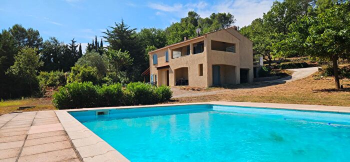 Maison à vendre - Lorgues - 8 pièces - 5 chambres