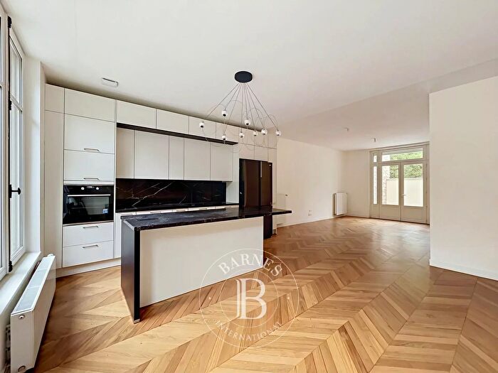Appartement 4 pièces à louer à Neuilly-sur-Seine, Parc de Neuilly