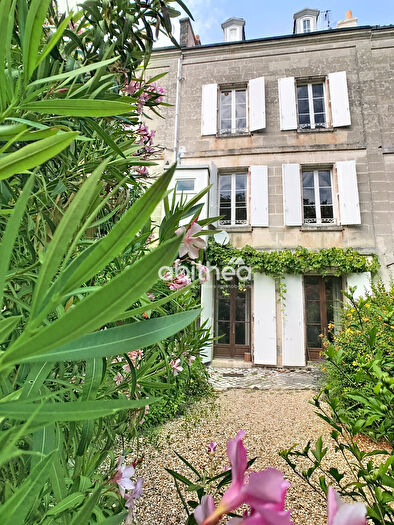 Angoulême : Maison 9 pièces à vendre
