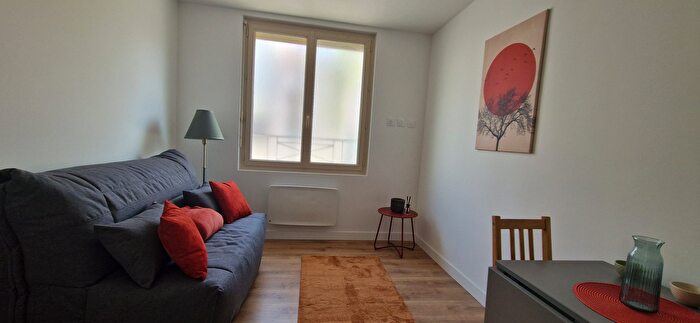 Appartement à louer - Oullins, Saulaie, Clavière - 1 pièce