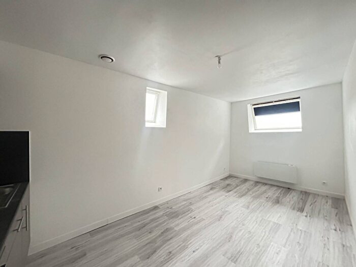 Appartement à louer - Nord, Le Cateau-Cambrésis - 2 pièces - 1 chambre