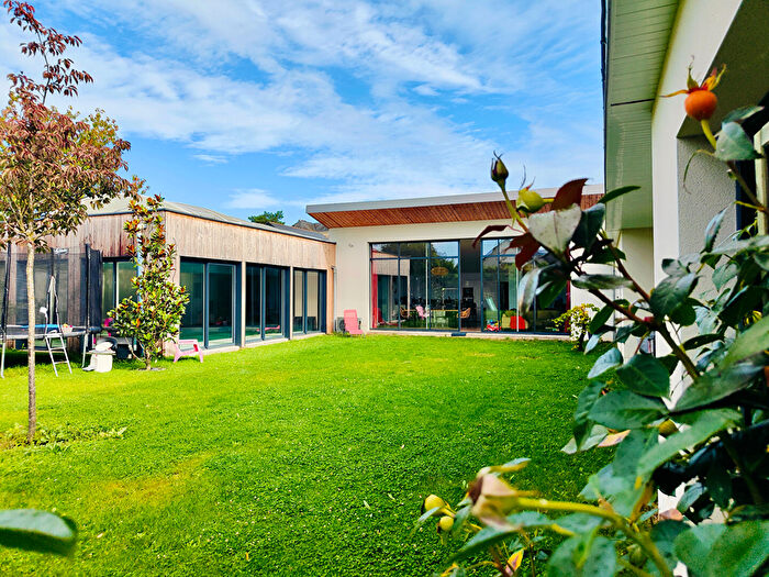 Maison à vendre - Château-Gontier - 8 pièces - 5 chambres