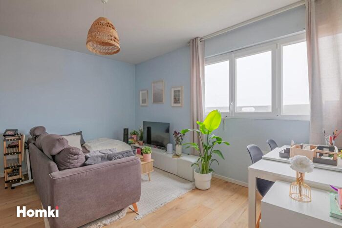 Appartement 2 pièces à Villeurbanne, Einstein, Salengro, à vendre