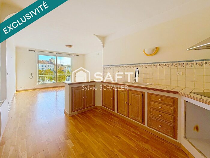 Appartement à vendre - Manosque, Centre-ville - 3 pièces - 2 chambres