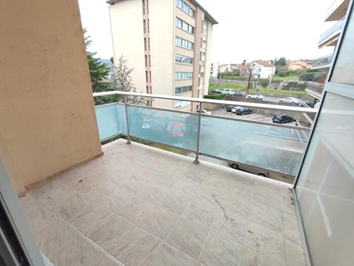 Appartement à louer - Millau, Viastels, Louga, Malhourtet, Aumières - 2 pièces - 1 chambre