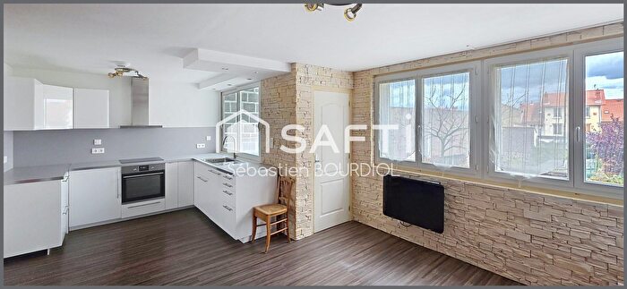 Appartement à vendre - Clermont-Ferrand, Herbet, Brezet, Saint-Jean - 3 pièces - 2 chambres
