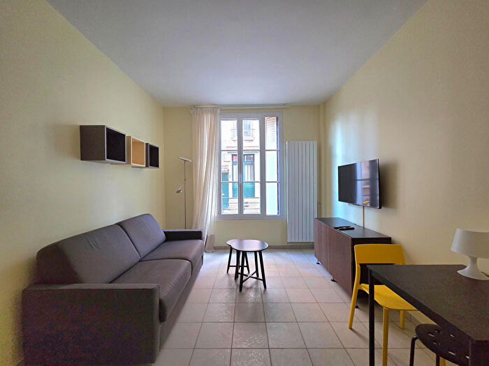 Appartement 1 pièce à louer - Courbevoie, Marceau République
