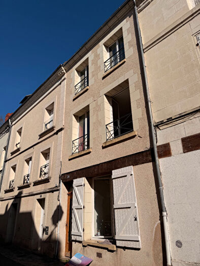 Maison à vendre - Châtellerault, Centre-ville - 5 pièces - 3 chambres