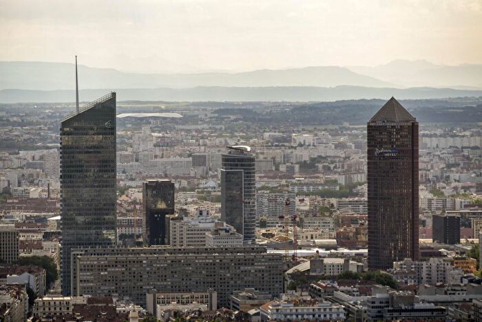 Appartement à vendre - Lyon e , Voltaire, Part Dieu - 4 pièces - 3 chambres