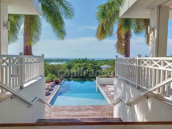 Maison à vendre - Le Marigot - 10 pièces - 8 chambres