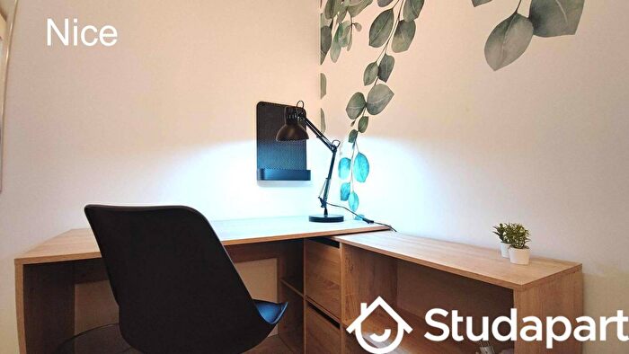 Appartement à louer - Edouard Vaillant-Vauban-Barbieux, Roubaix - 1 pièce - 1 chambre