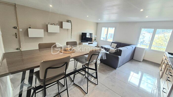 Appartement à vendre - Solliès-Pont - 3 pièces - 2 chambres