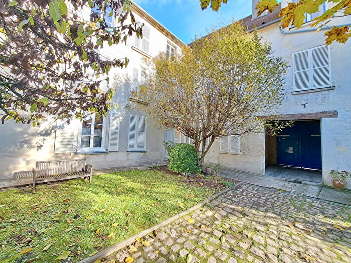 Senlis, Centre-ville - Appartement 3 pièces à vendre