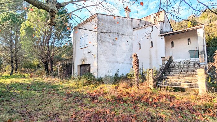 Maison à vendre - Saint-Ambroix - 9 pièces - 3 chambres