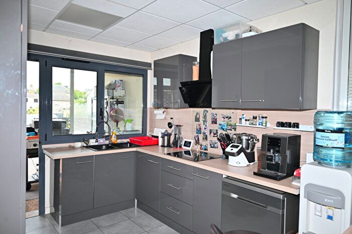 Maison 5 pièces à vendre à Saint-Nicolas-du-Pélem