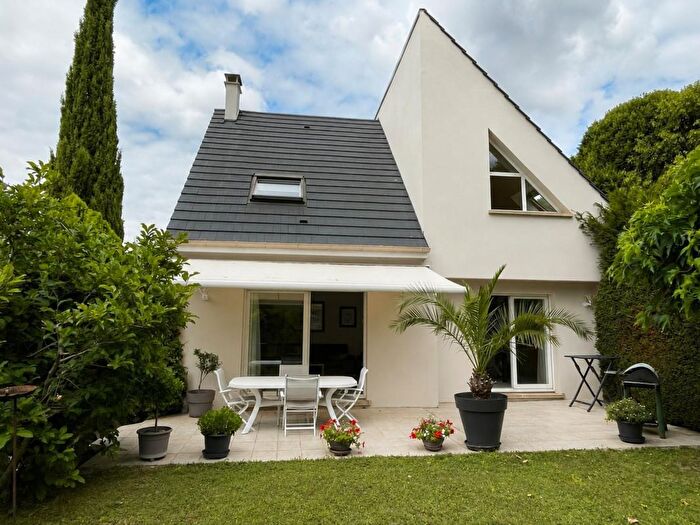 Maison 7 pièces à Bessancourt, à vendre