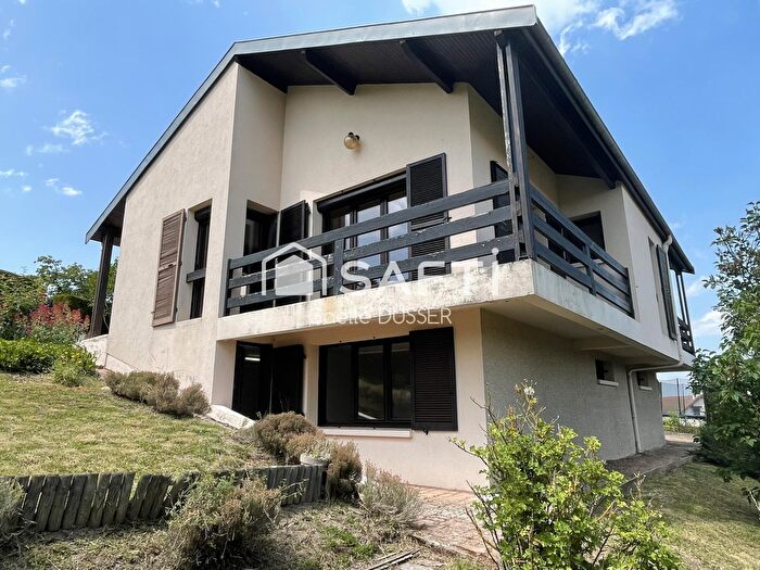 Maison à vendre - Saint-Éloy-les-Mines - 5 pièces - 3 chambres