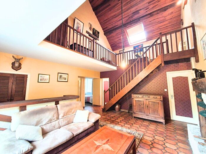 Maison à vendre - Mulsans - 8 pièces - 6 chambres