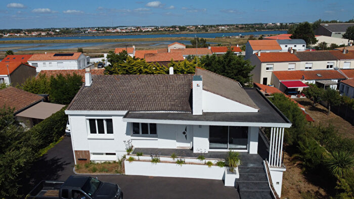 Maison 7 pièces à Les Sables-d'Olonne, Les Agaures, Le Perclus, La Bernadière, à vendre