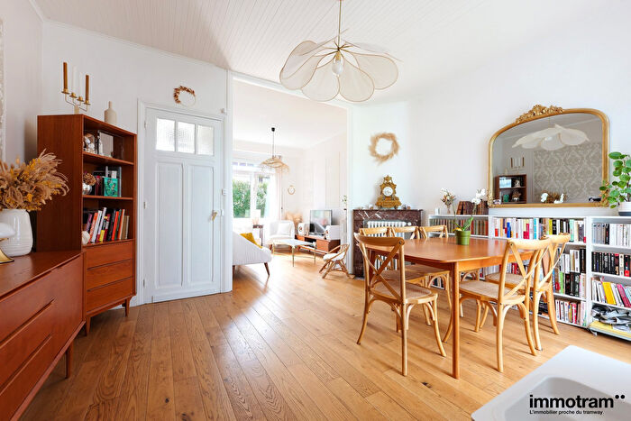 Maison à vendre - Villeneuve-dAscq - 4 pièces - 3 chambres