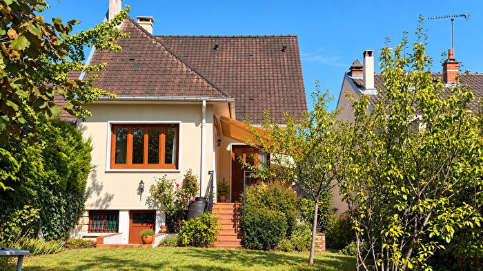 Épinay-sur-Orge : Maison 5 pièces à vendre