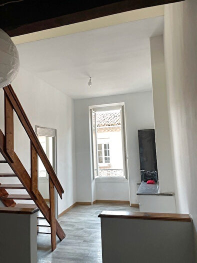 Appartement à louer - Nîmes, Tour Magne - 2 pièces - 1 chambre