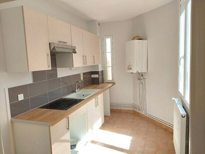 Appartement à louer - Centre Ville, Macon - 3 pièces - 2 chambres