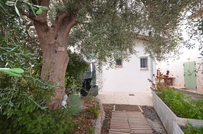 Crémat, Saint Roman, Nice : Appartement 1 pièce à louer