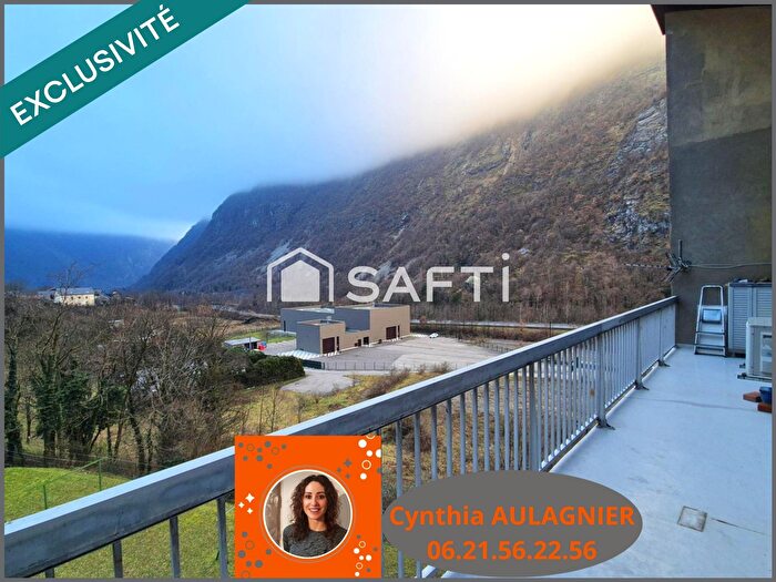 Appartement à vendre - Livet-et-Gavet - 3 pièces - 2 chambres