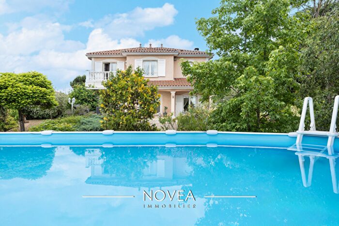 Maison 8 pièces à Grézieu-la-Varenne, à vendre