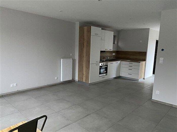 Zone Urbaine, Monistrol-sur-Loire - Appartement 4 pièces à louer