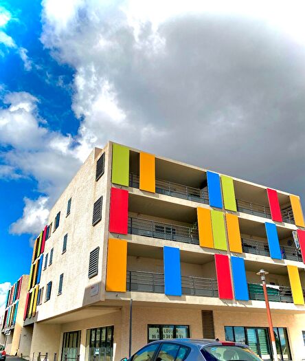 Appartement à louer - Béziers, Perch des Moulins, Font Neuve, Terries - 2 pièces - 1 chambre