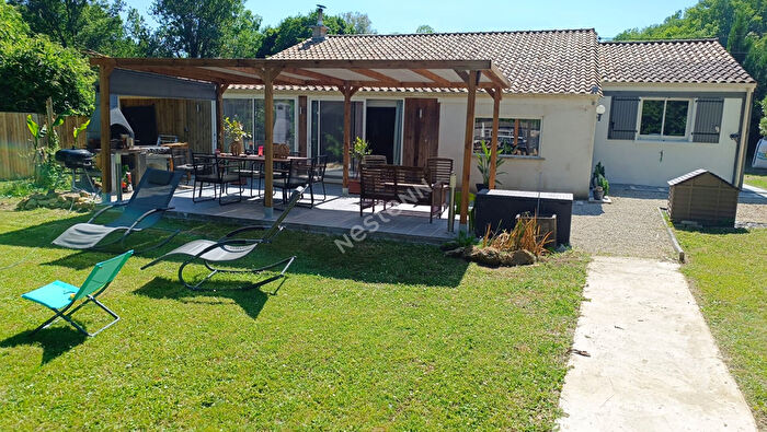 Maison à vendre - Bergerac, Centre-ville - 6 pièces - 4 chambres