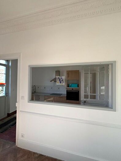 Maison 6 pièces à Angoulême, Champ de Mars, à louer