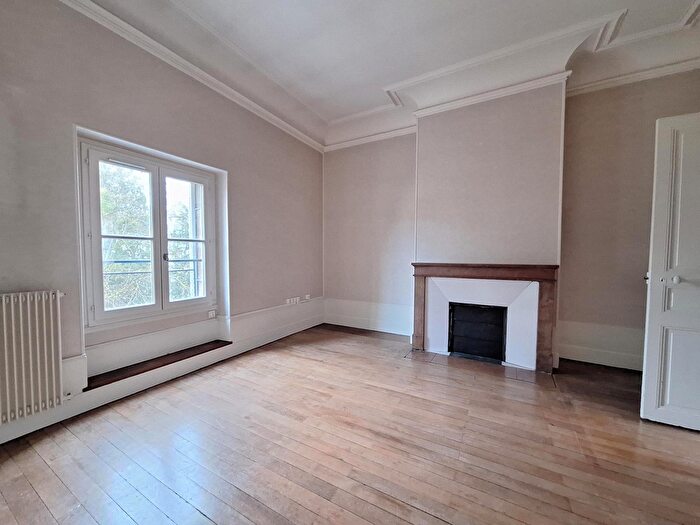 Appartement à louer - Dijon, Centre-ville - 2 pièces - 1 chambre