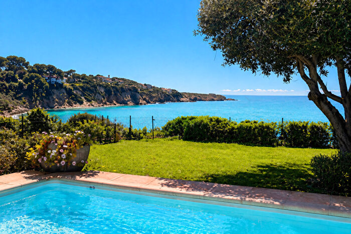 Maison 7 pièces à Sanary-sur-Mer, La Cride, Beau Cours, à vendre